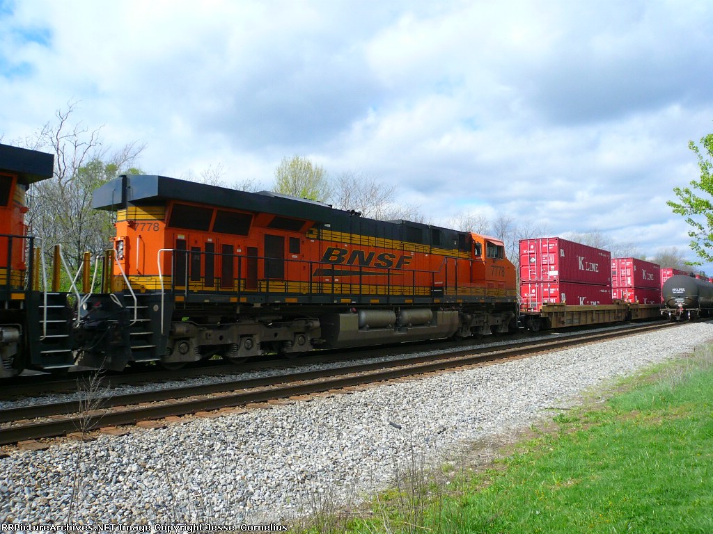 BNSF 7778